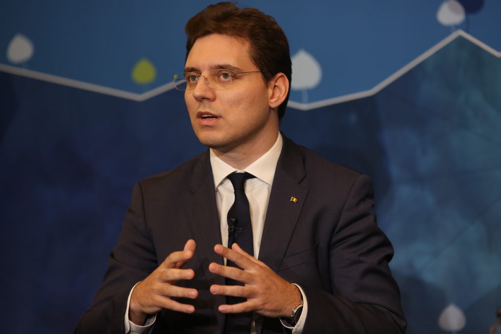 Victor Negrescu, vicepreședinte, Parlamentul European: Centrul RO AI ...